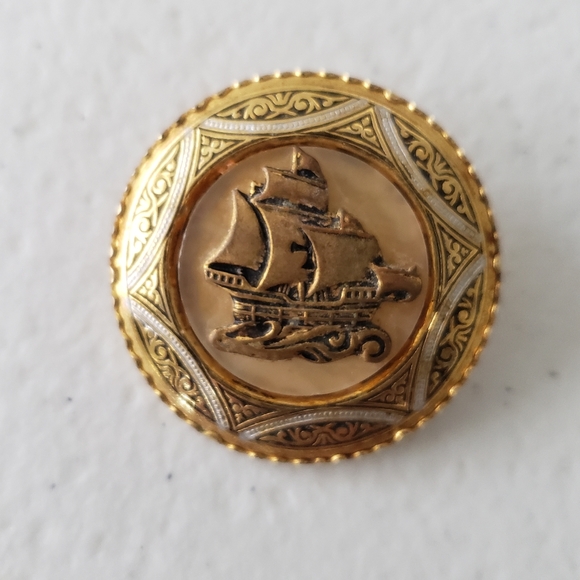 Jewelry | Vintage Boat Pin Brooch Gold Tone | Poshmark